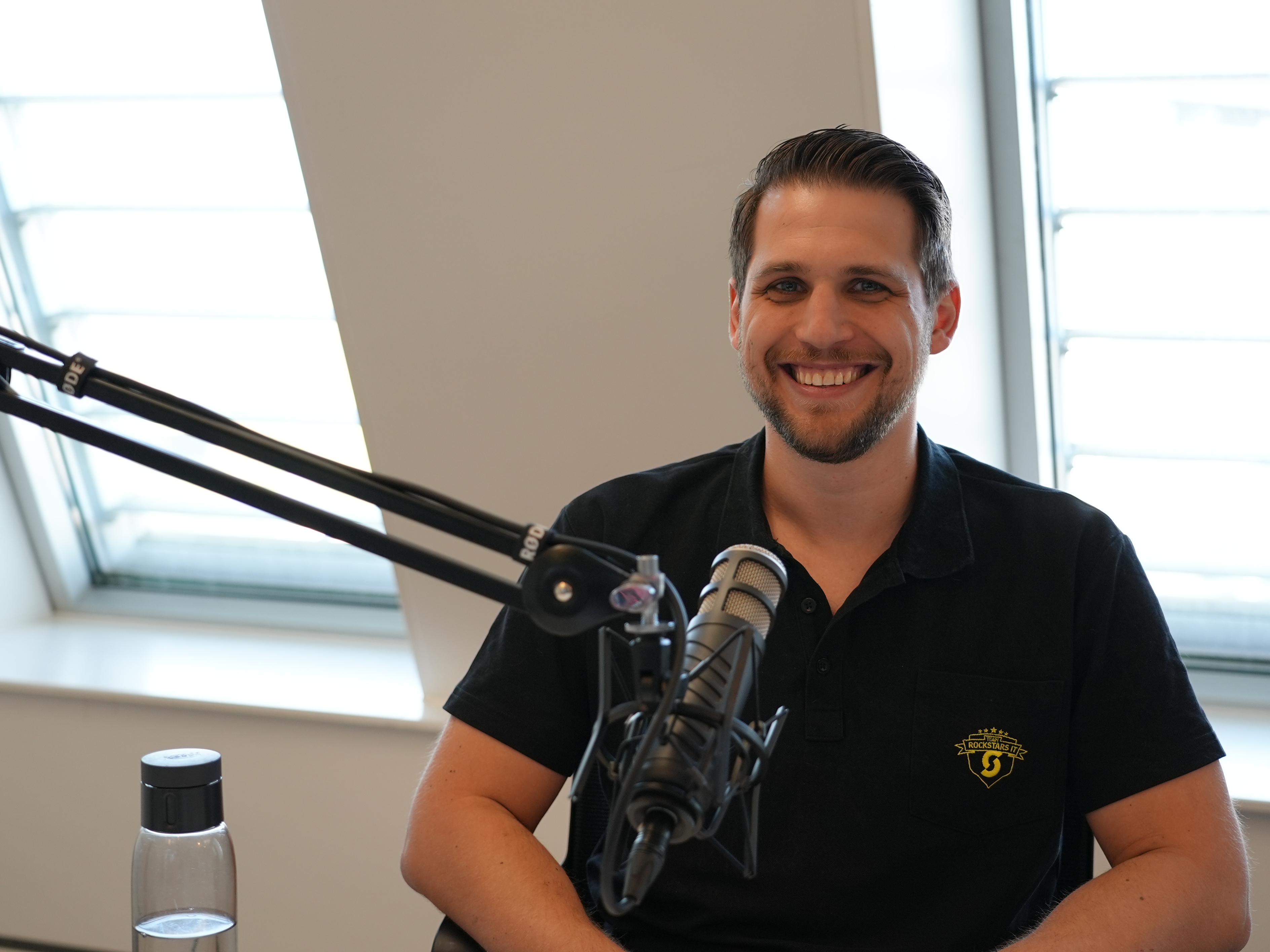 Articles - Podcast: Front Row at the Backend Episode 7 - Essent IT